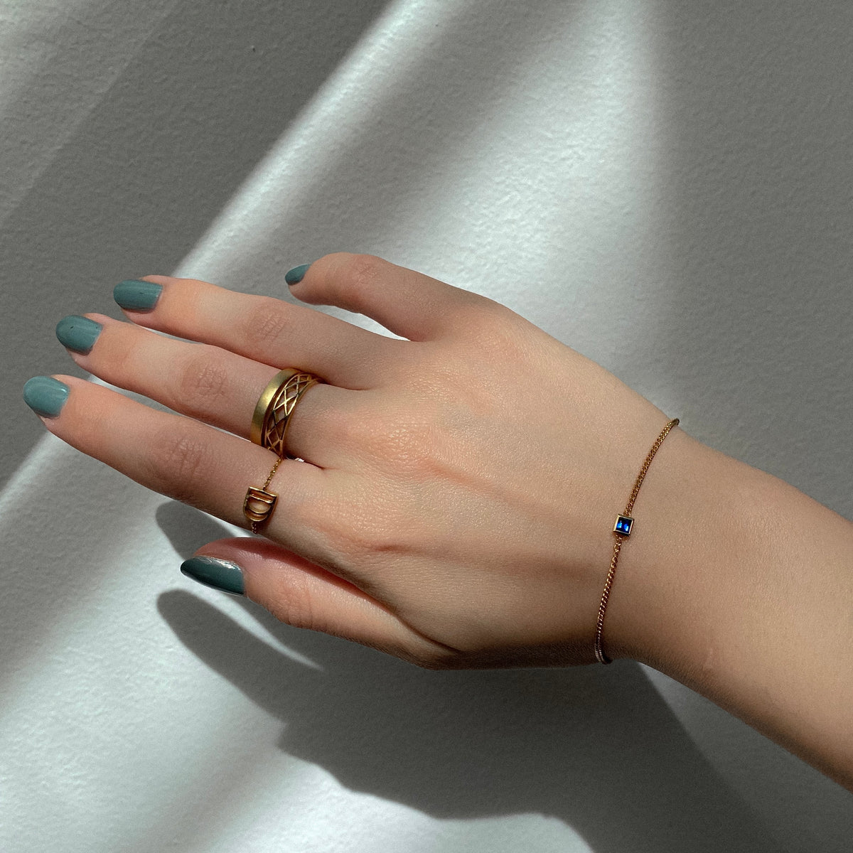 Dainty sapphire bracelet store